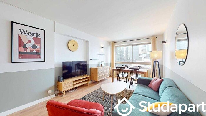 Appartement à louer - Gambetta, Courbevoie - 1 pièce - 1 chambre