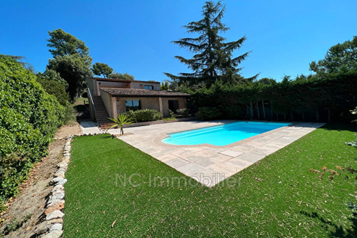 Maison à louer - Biot - 5 pièces - 3 chambres