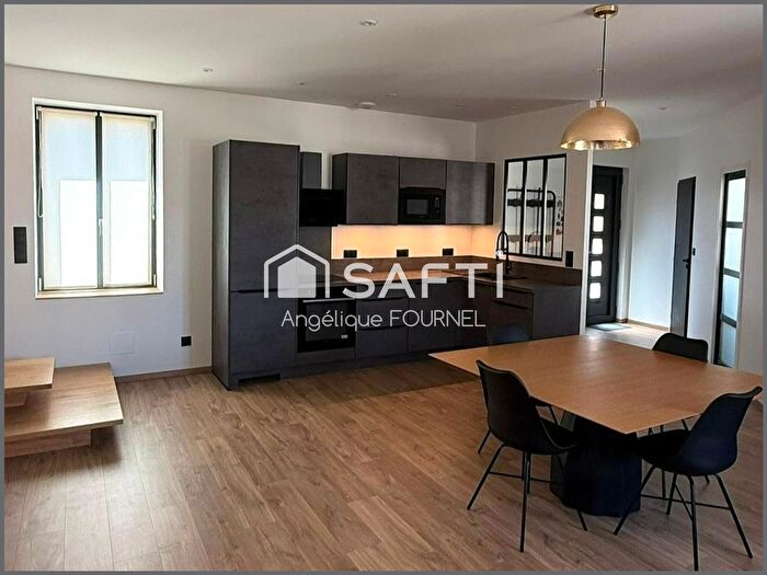 Luzinay - Appartement 4 pièces à vendre