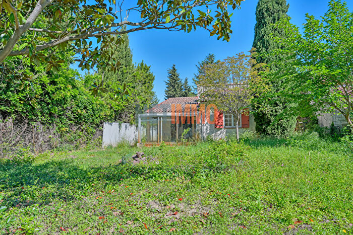 Maisons à vendre et appartements à louer - 1