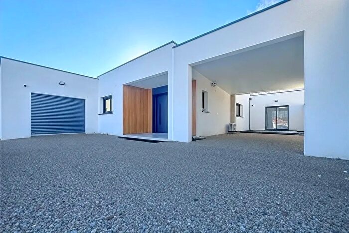 Maison à vendre - Mazerolles - 6 pièces - 4 chambres