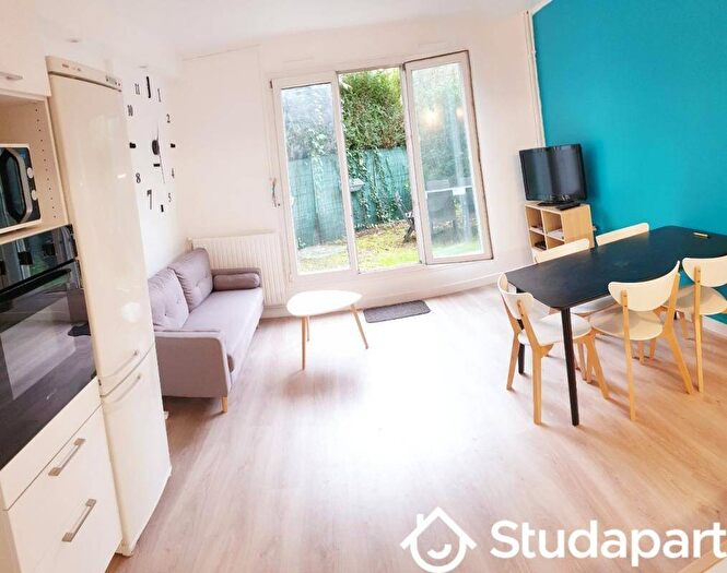 Reste des Chenes-Le Ponceau, Cergy : Appartement 1 pièce à louer