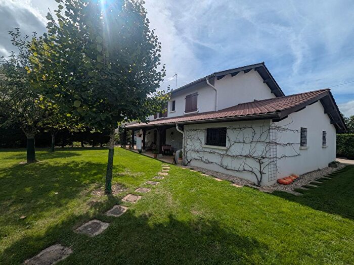 Maison à vendre - Bourg-en-Bresse, Vennes, Bouvent, Charmettes - 6 pièces - 4 chambres