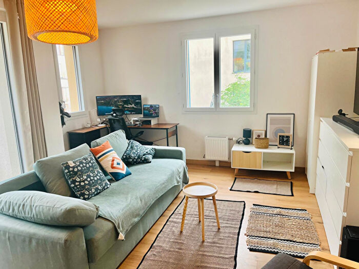 Viroflay, Rive Gauche, Verdun, Gare, Forêt Domaniale de Meudon : Appartement 3 pièces à vendre