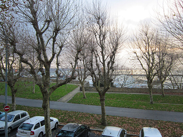 Appartement à louer - Brest, Centre-ville, Port - 4 pièces - 2 chambres