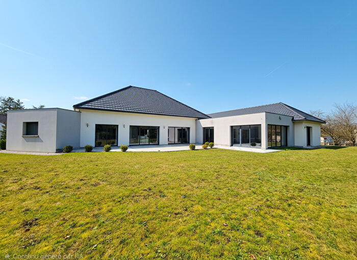 Maison à vendre - Selongey - 8 pièces - 5 chambres