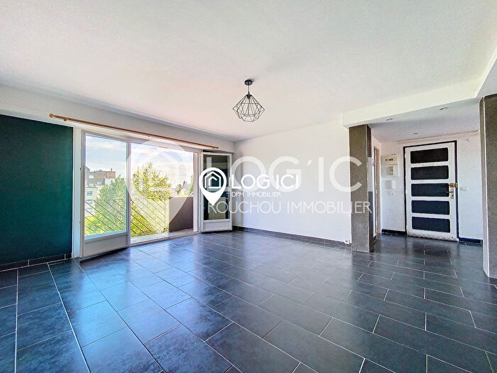 Appartement 4 pièces à Lons, à louer