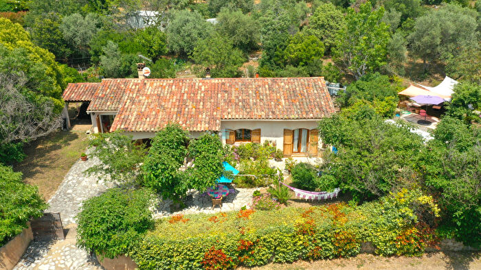 Maison 4 pièces à vendre à Saint-Cézaire-sur-Siagne