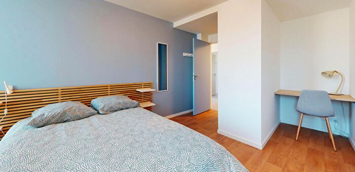 Maison à louer - Cesson-Sévigné, Centre-ville, La Hublais, Beausoleil - 1 pièce - 1 chambre