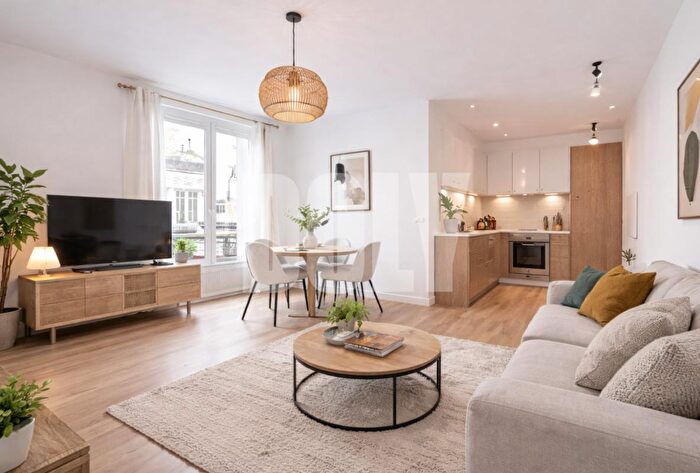 Appartement à vendre - Clichy, République, Victor Hugo - 3 pièces - 2 chambres