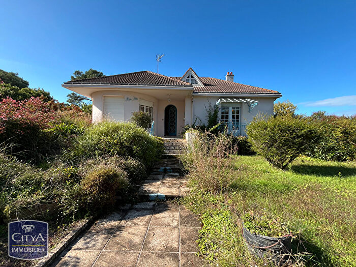 Maison à vendre - Saint-Michel-Chef-Chef - 7 pièces - 4 chambres