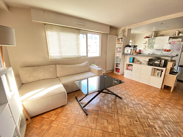 Appartement à vendre - Paris e , République, Saint-Ambroise - 2 pièces - 1 chambre