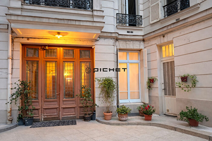 Appartement à vendre - Paris e , Aligre, Gare de Lyon - 3 pièces - 2 chambres