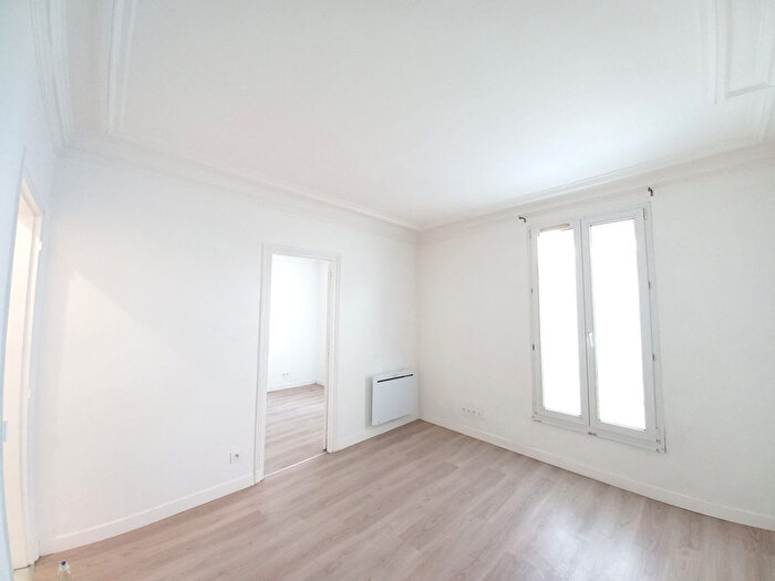 Appartement à louer - Gagny, Centre-ville - 2 pièces - 1 chambre