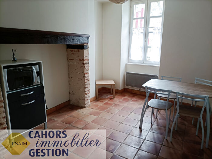 Appartement à louer - Cahors, Centre-ville - 2 pièces - 1 chambre