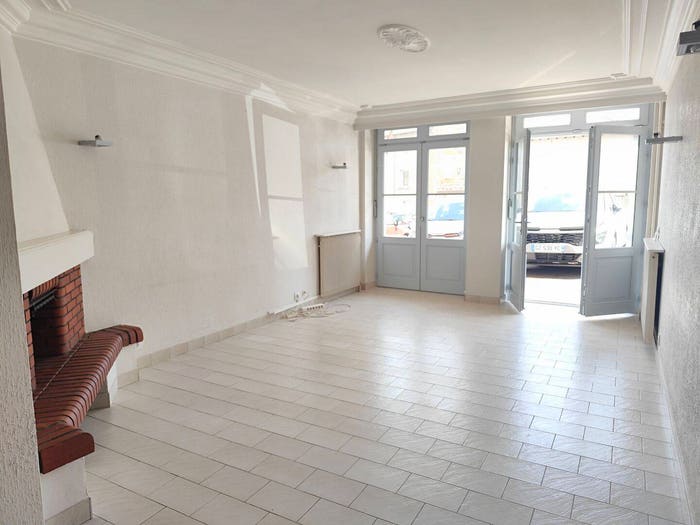 Maison 5 pièces à louer à Brullioles