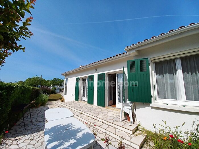 Maison à vendre - La Brée-les-Bains - 5 pièces - 3 chambres