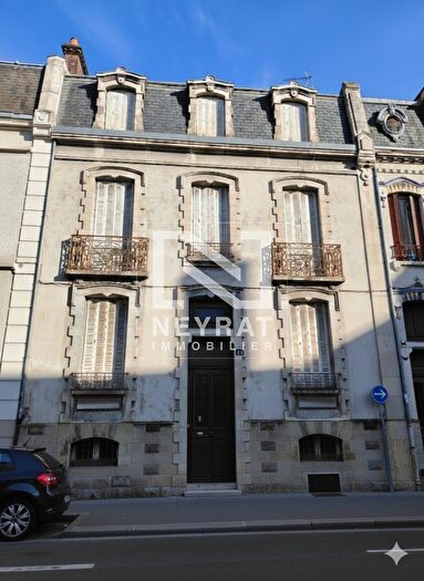 Maison à vendre - Chalon-sur-Saône, Centre-ville - 8 pièces - 5 chambres