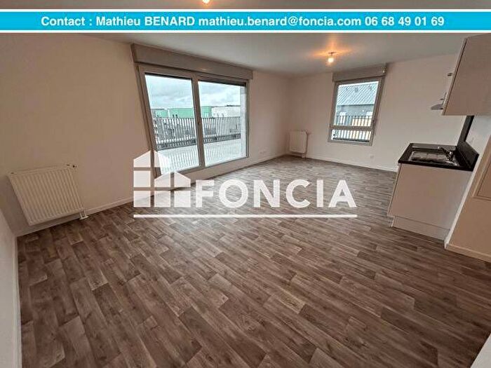 Appartement à louer - Le Centre, Colombelles - 4 pièces - 3 chambres