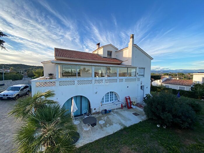 Maison à vendre - Fréjus, Saint-Aygulf - 7 pièces - 7 chambres