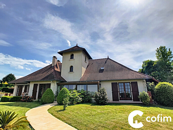 Maison à vendre - Montardon - 12 pièces - 7 chambres