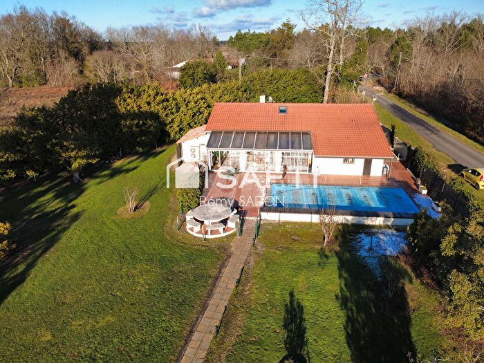 Maison à vendre - Sainte-Hélène - 6 pièces - 4 chambres