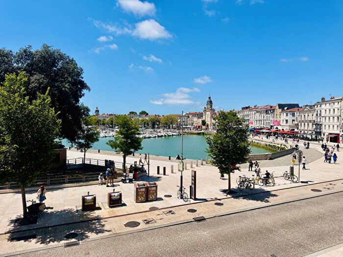 Appartement 4 pièces à vendre à La Rochelle, Centre-ville, Vieux-port, Marché