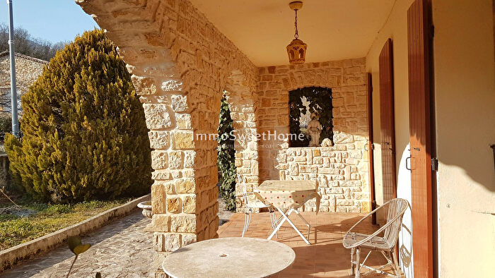 Maison à vendre - Saint-Ferréol-Trente-Pas - 8 pièces - 6 chambres