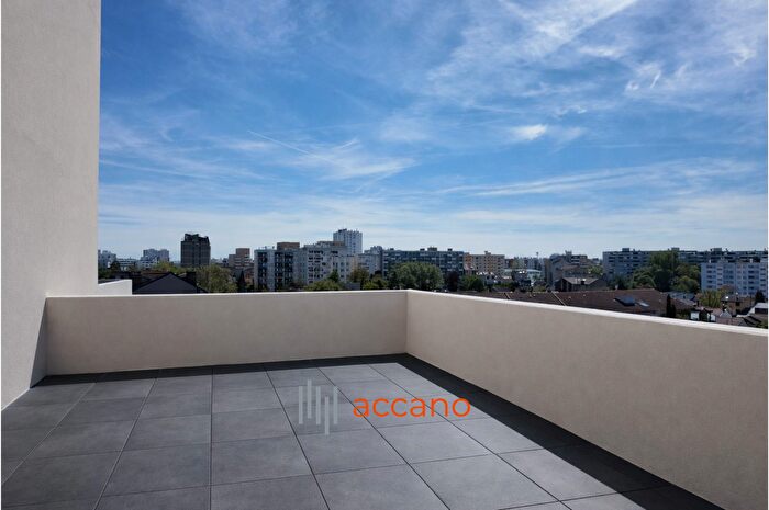 Villeurbanne, Perrallière : Appartement 5 pièces à vendre