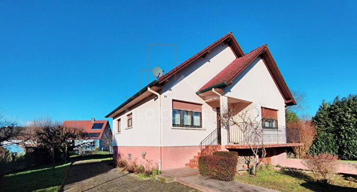 Maison à vendre - Betschdorf - 5 pièces - 2 chambres