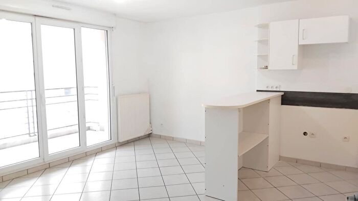 Appartement 3 pièces à Villeurbanne, à louer