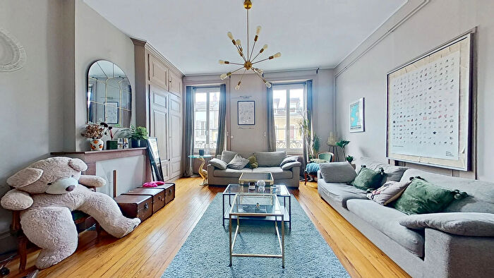 Appartement 3 pièces à Lyon 8ème, Monplaisir, à vendre
