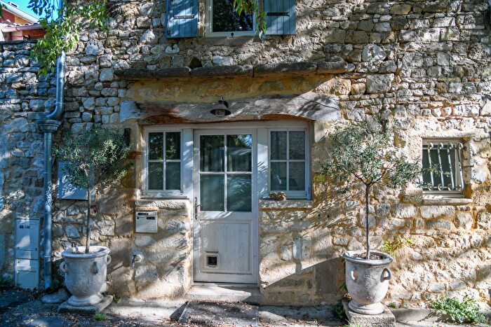 Maisons à vendre et appartements à louer - 1