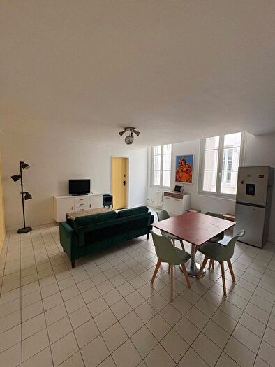 Appartement à louer - Bordeaux - 4 pièces - 2 chambres