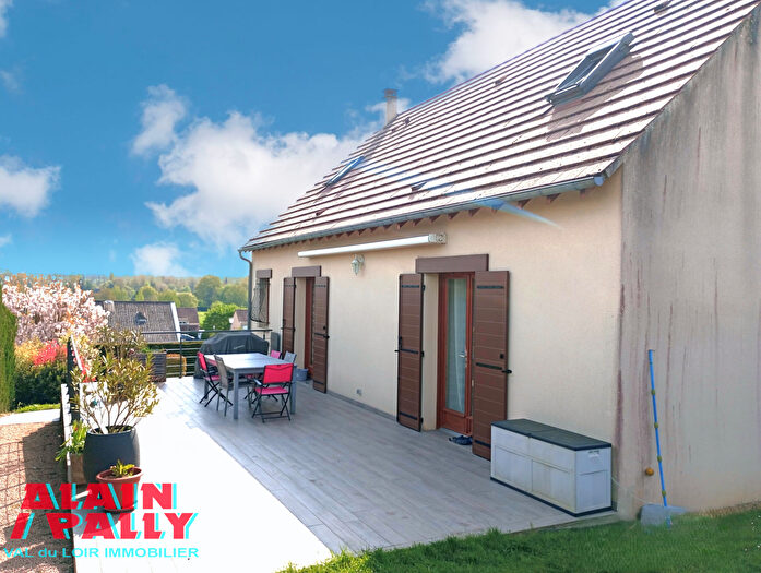 Maison à vendre - Saint-Hilaire-la-Gravelle - 9 pièces - 4 chambres