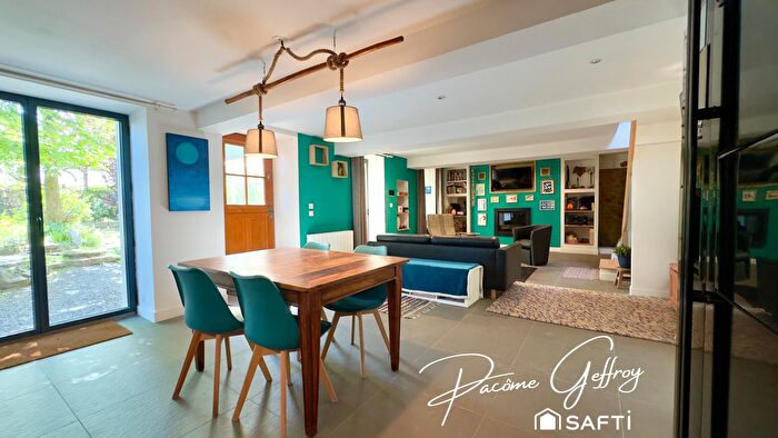 Maison 5 pièces à vendre à Boulon