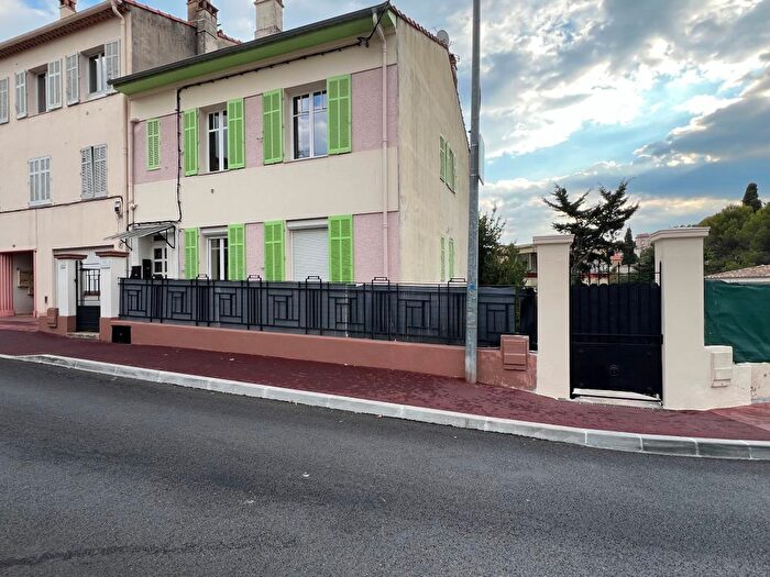 Maison à vendre - Cannes, Petit Juas - 11 pièces - 6 chambres