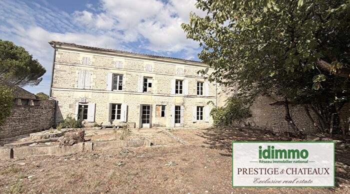 Vervant : Maison 6 pièces à vendre