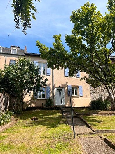 Maison 5 pièces à louer à Le Sablard, Limoges