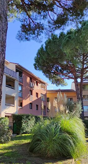 Appartement à vendre - Fréjus, Villeneuve - 4 pièces - 3 chambres