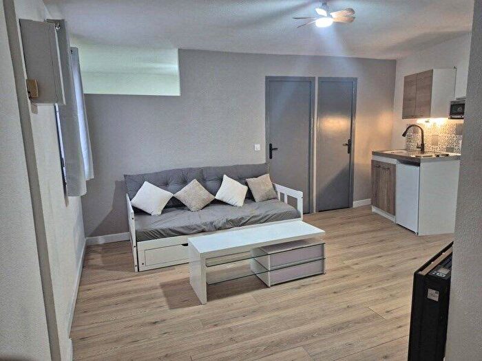 Appartement à louer - Centre Ville, Pézenas - 2 pièces - 1 chambre