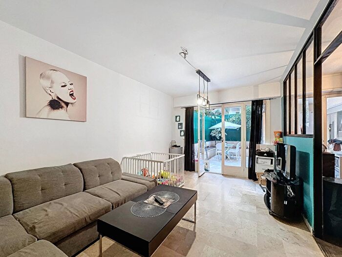 Appartement à vendre - Le Cannet, Moulières, Notre-Dame des Anges - 2 pièces - 1 chambre