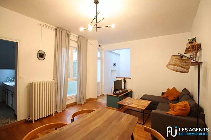 Appartement à louer - Orléans, Carmes - 2 pièces - 1 chambre