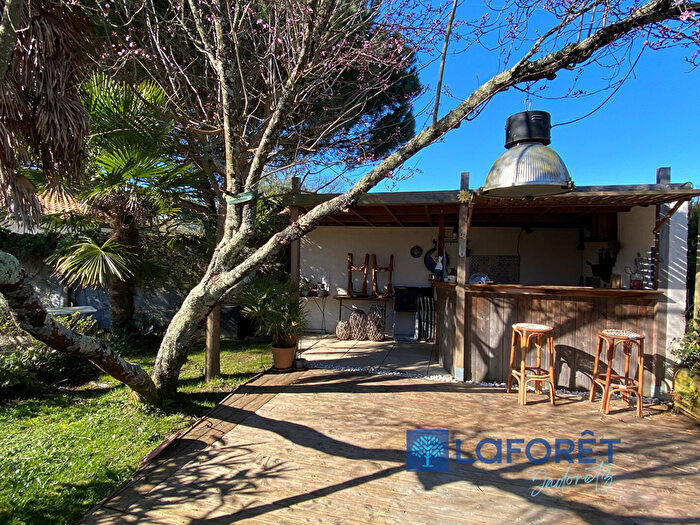 Maison à vendre - Saint-Léger-les-Vignes - 4 pièces - 2 chambres