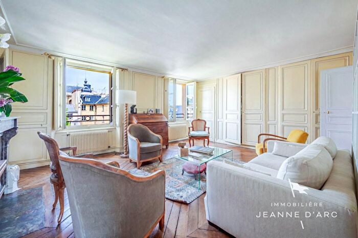 Appartement 6 pièces à Versailles, Saint-Louis, à vendre