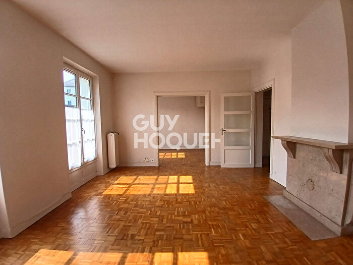 Appartement à louer - Orléans, Saint-Marc, Faubourg Bourgogne - 5 pièces - 3 chambres