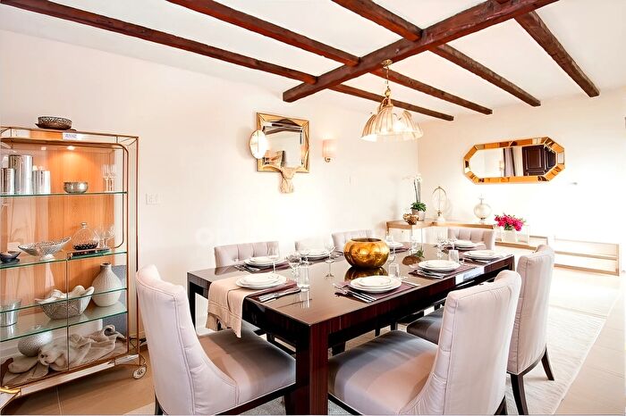 Maison à vendre - Montataire, Bas de la ville - 4 pièces - 1 chambre