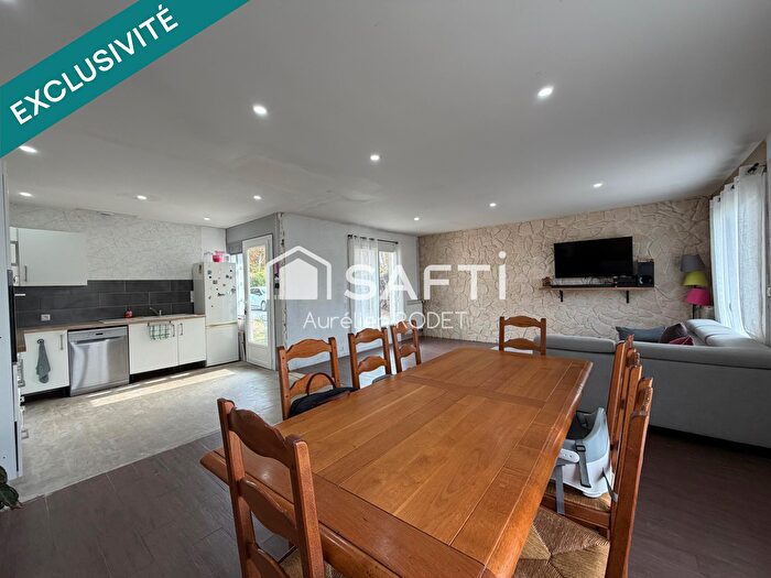 Vatan : Maison 5 pièces à vendre