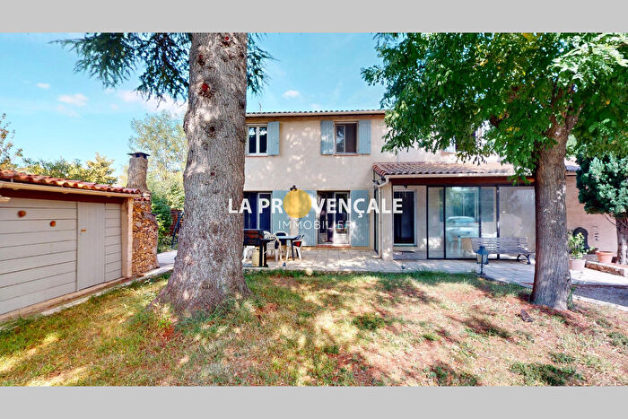 Maison 4 pièces à vendre à Gardanne, Aires