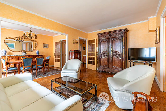 Appartement à vendre - Courbevoie, Bécon - 4 pièces - 2 chambres